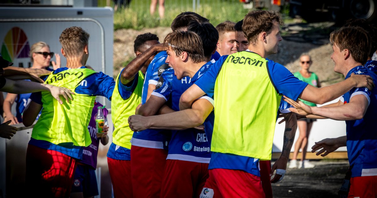 Før KFUM Oslo - Sandefjord Fotball / Sandefjord